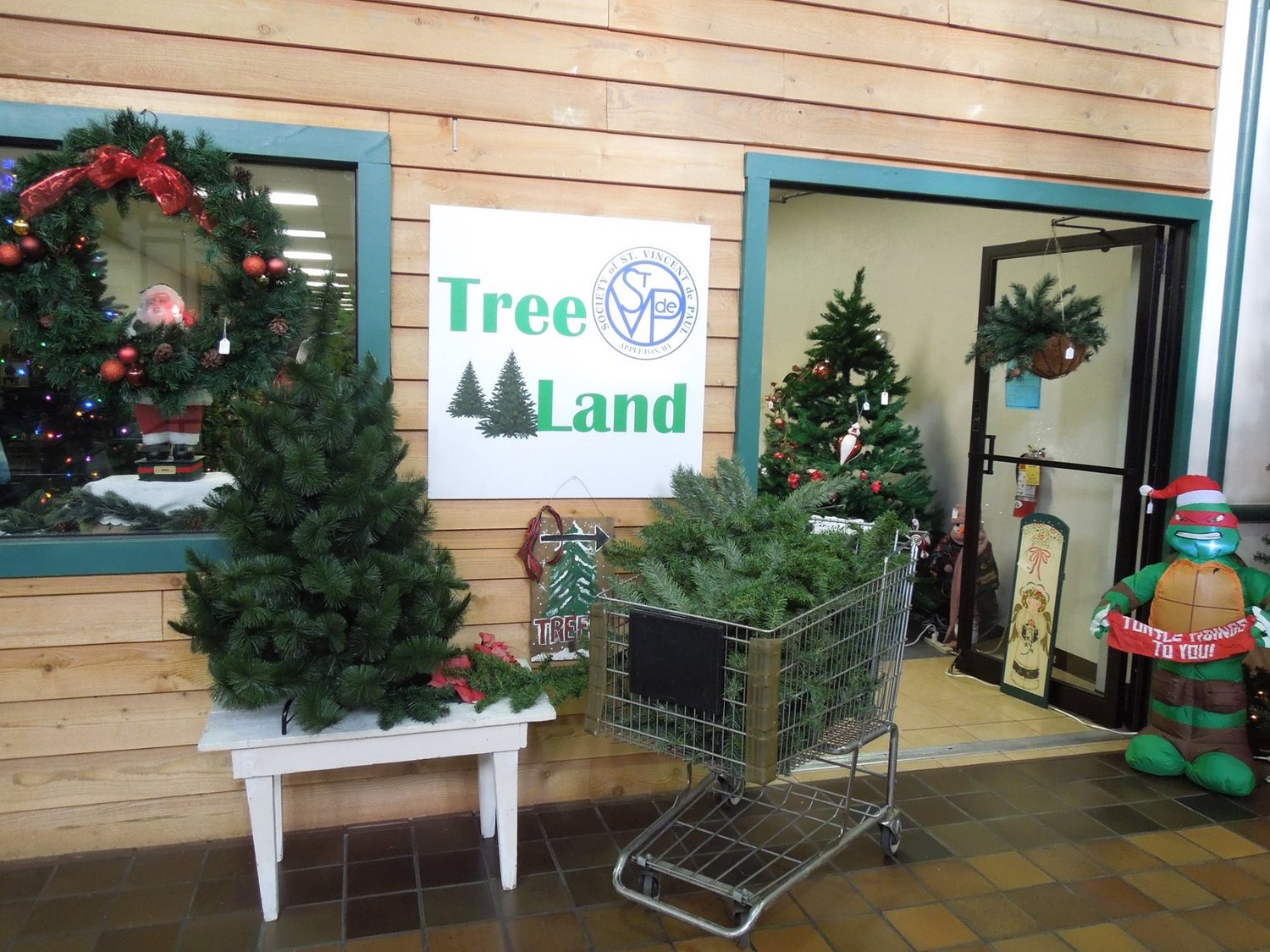 Tree Land Supports St. Vincent de Paul Programs - Volunteer Fox Cities